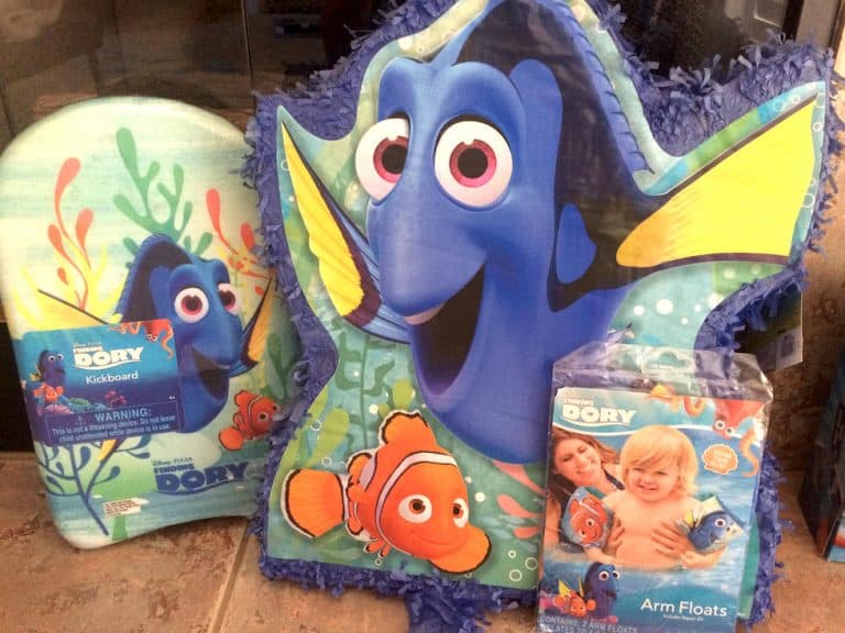 Finding Dory Party Ideas + Free Printable Finding Dory Party Favor Tags ...